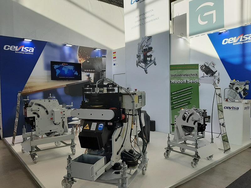 CEVISA’s CHP 60G INV beveling machine makes chamfers up to 60 mm long