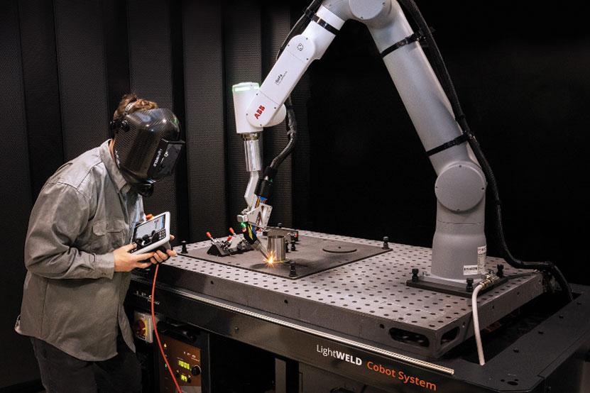 FABTECH 2024 Preview: Laser welding machine equipped with cobot system