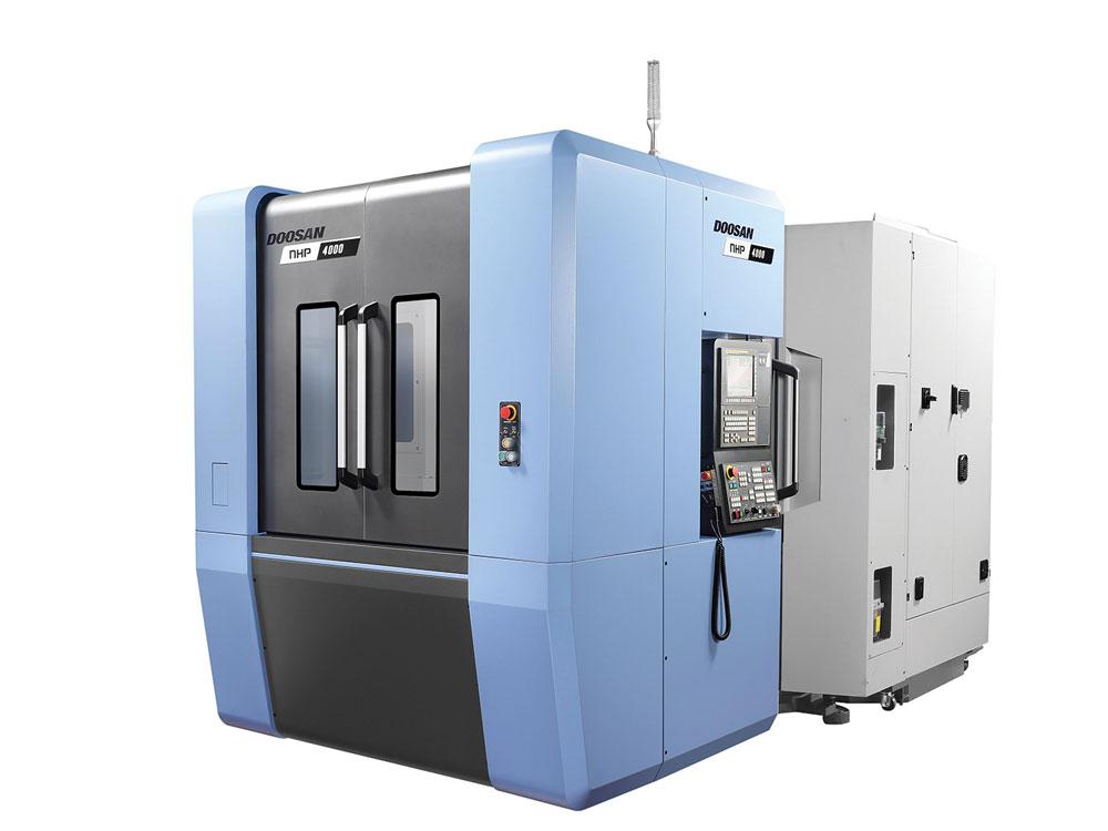 Horizontal machining centre features random access, disc-type tool magazine