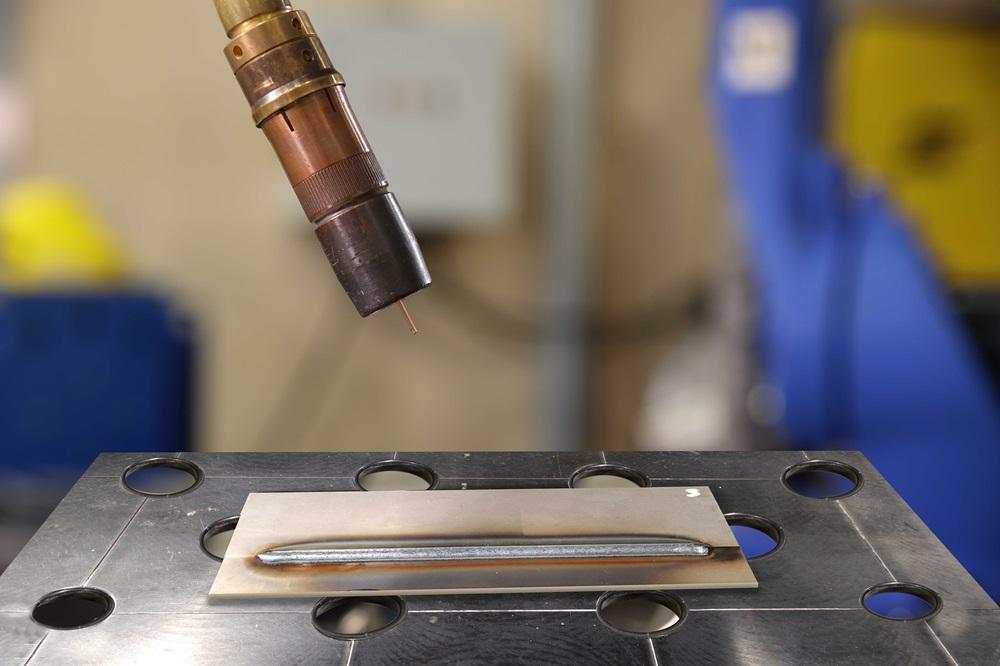 Solid MIG wire designed for minimal slag formation