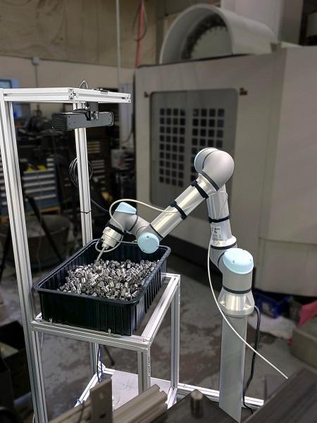 Universal Robots ActiNav system picks unstructured parts to 27 lbs.