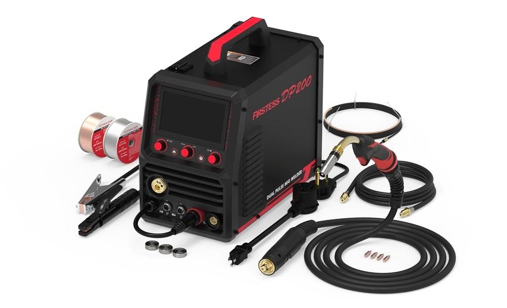 Welding machine suitable for use by both new and expert welders