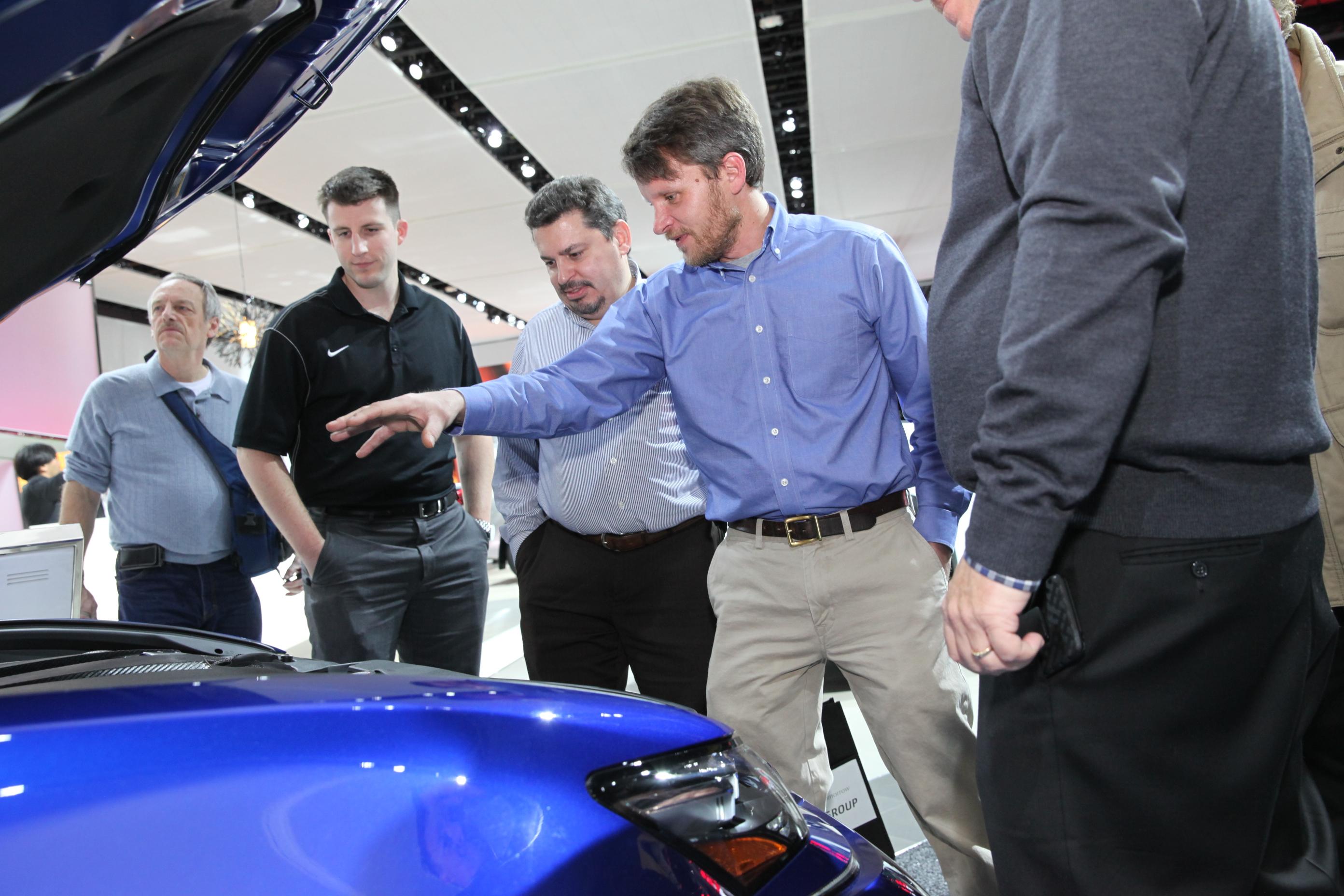 Automakers to work with U.S. Feds on safety issues